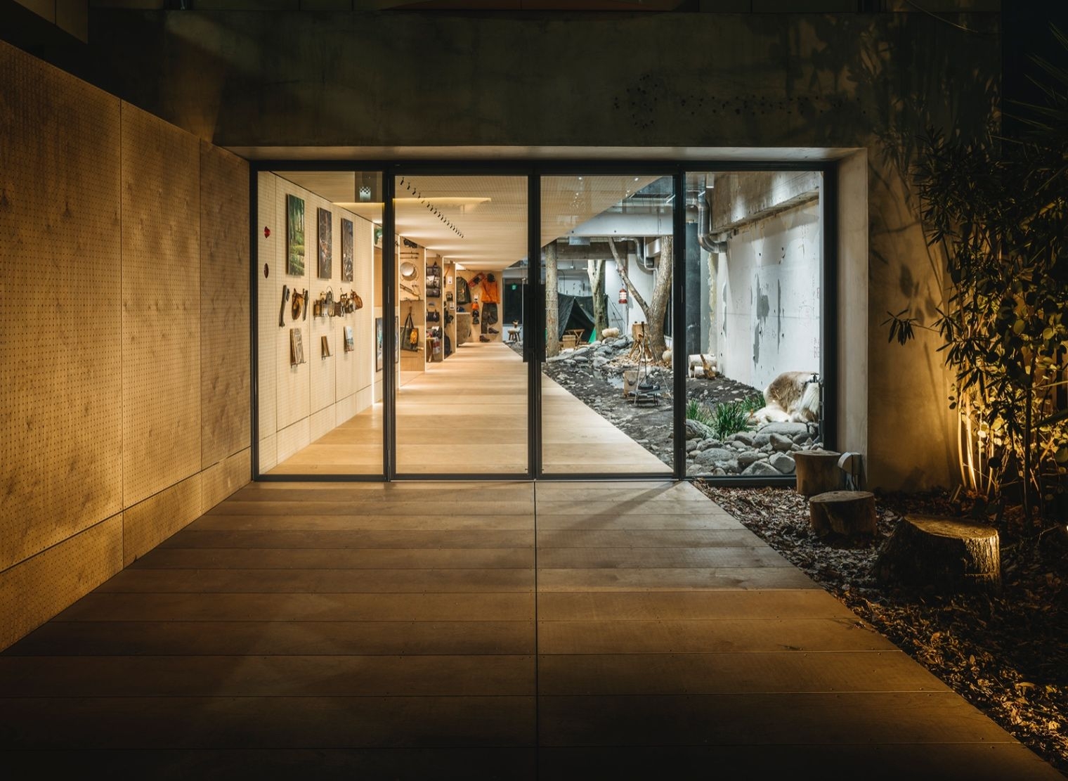 UPI 表参道の写真 | TECTURE（テクチャー）