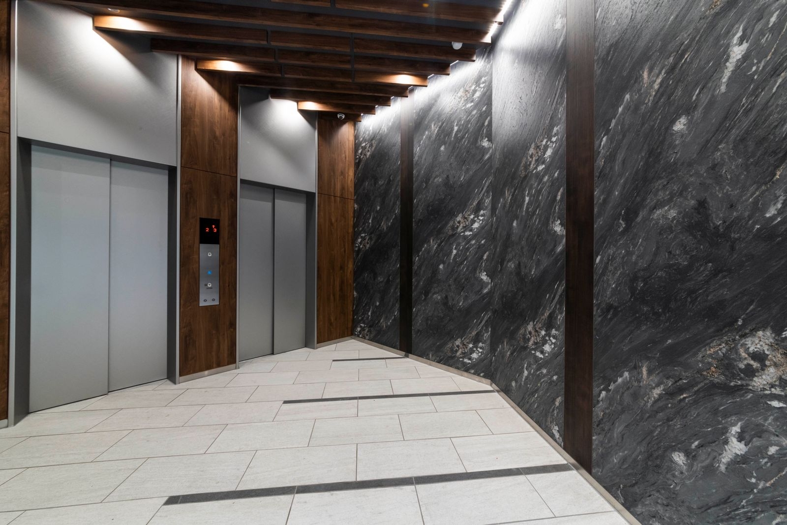 AICA/三泉トラスト日本橋ビル | TECTURE（テクチャー）