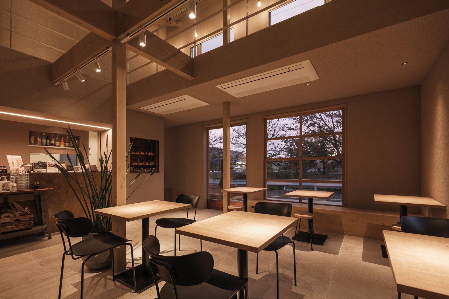 CAFE＆BAR CHILL’S KYOTOの写真 | TECTURE（テクチャー）