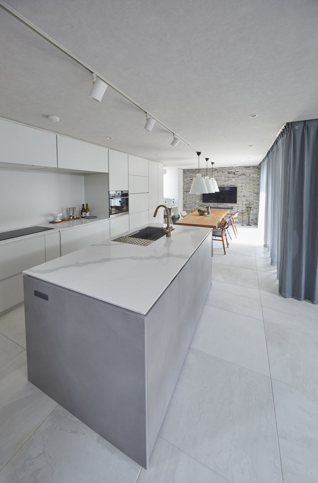 PLUSの写真 | TECTURE（テクチャー）