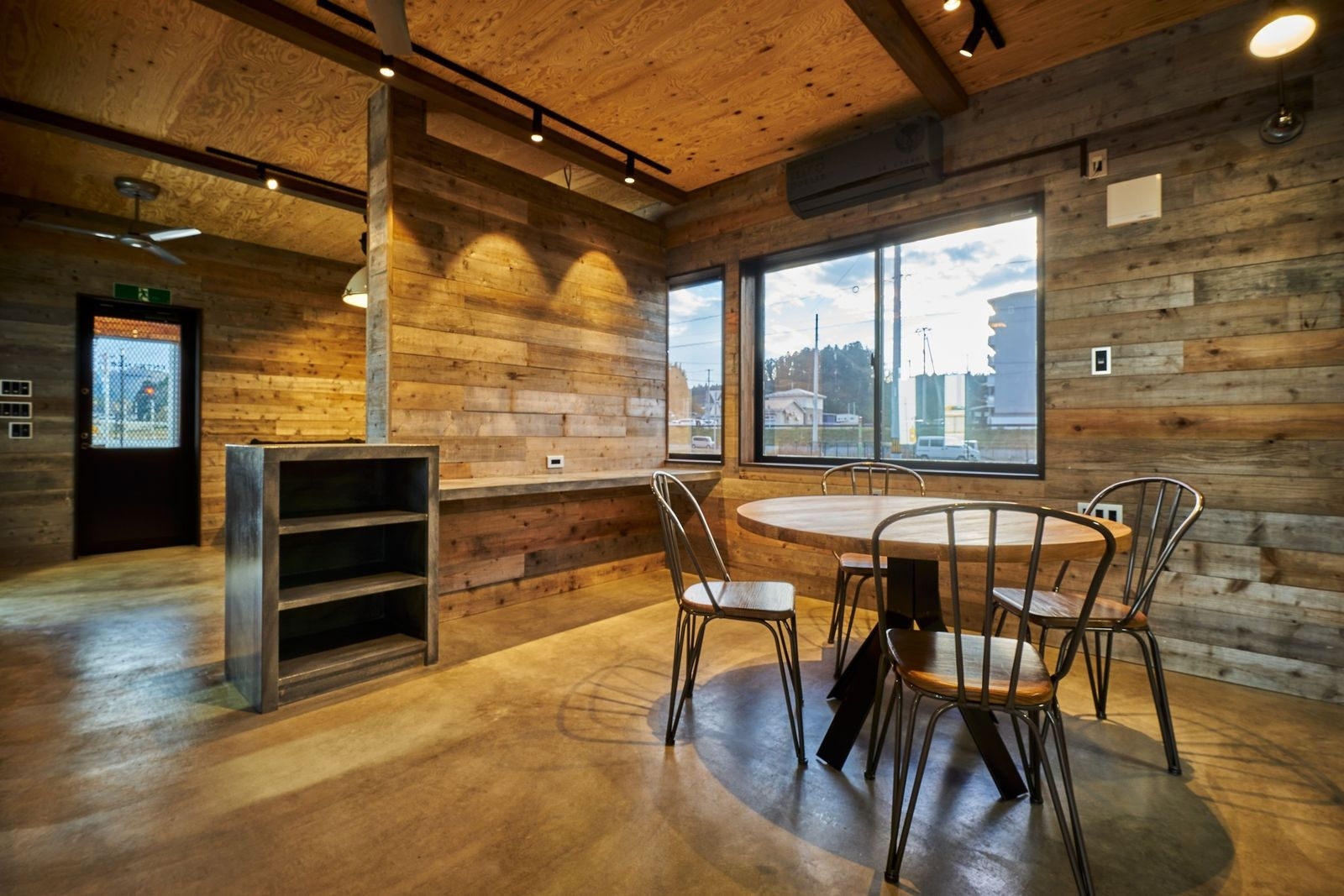 AK GARAGEの写真 | TECTURE（テクチャー）