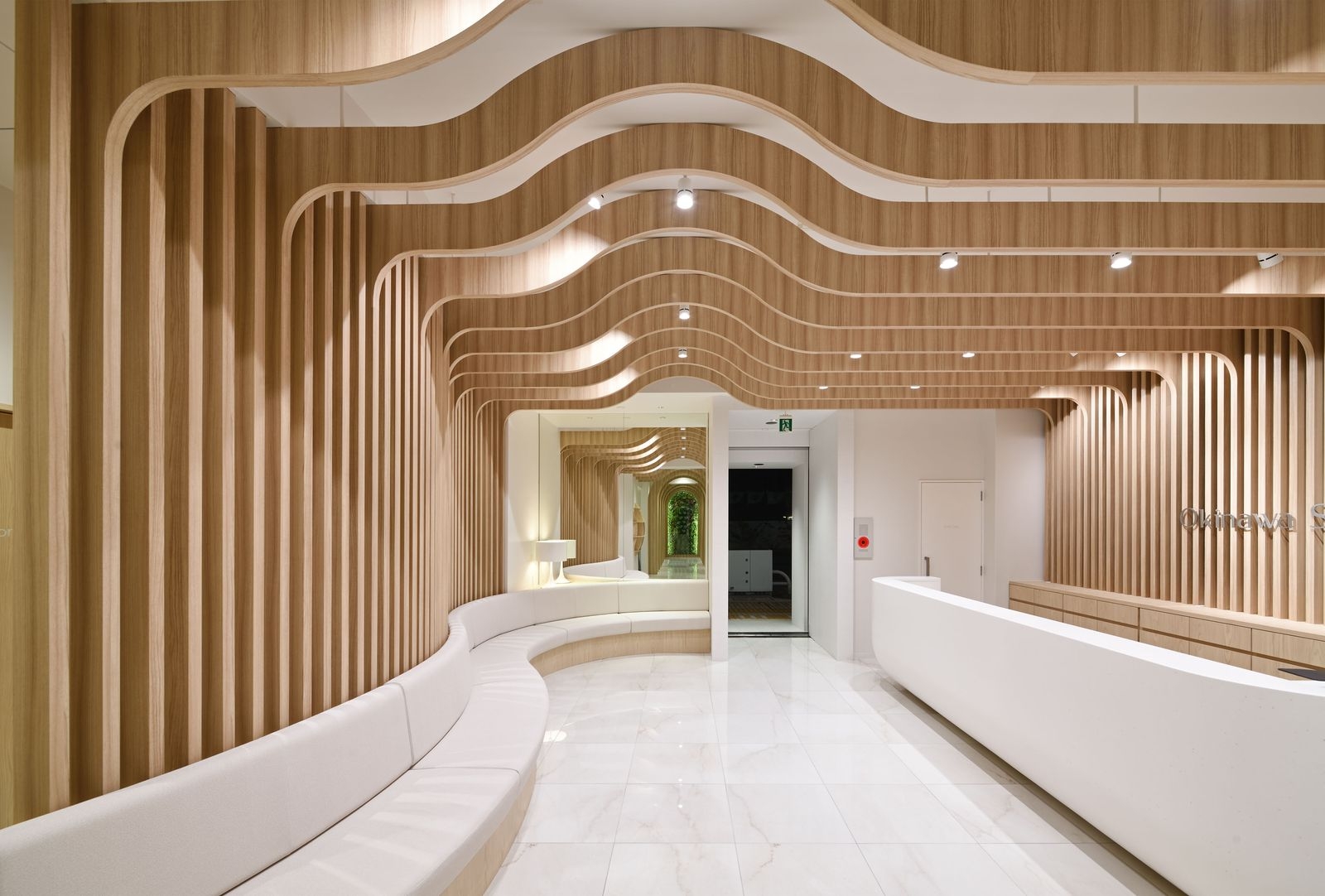 AICA/沖縄スキンケアクリニック | TECTURE（テクチャー）