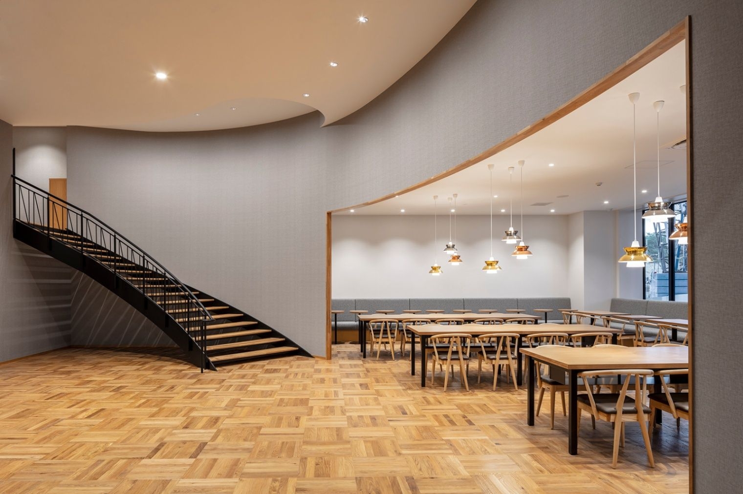 Lounge with Big Eavesの写真 | TECTURE（テクチャー）