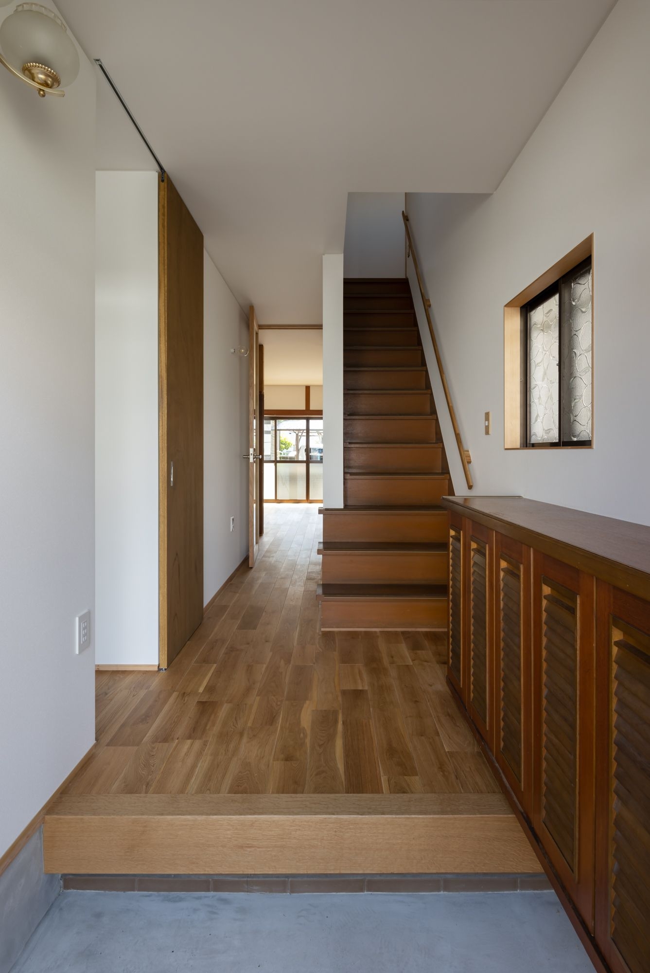 神戸の改修-制作と生活が並列する家-の写真 | TECTURE（テクチャー）