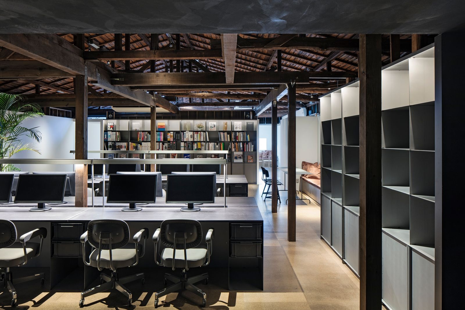 HYBE Design Team BRODO Office の写真 | TECTURE（テクチャー）