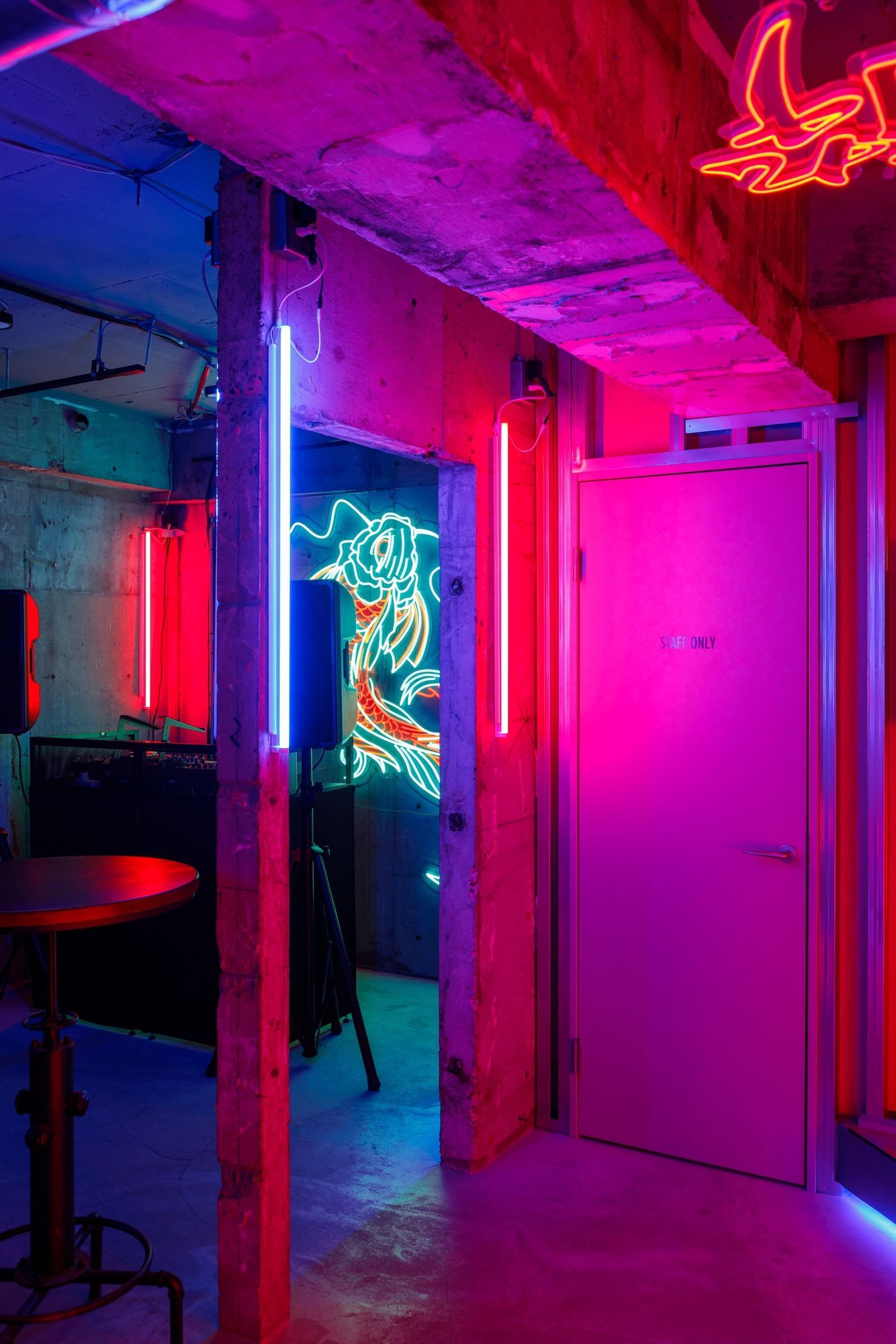 SWIPE 池尻大橋の写真 | TECTURE（テクチャー）