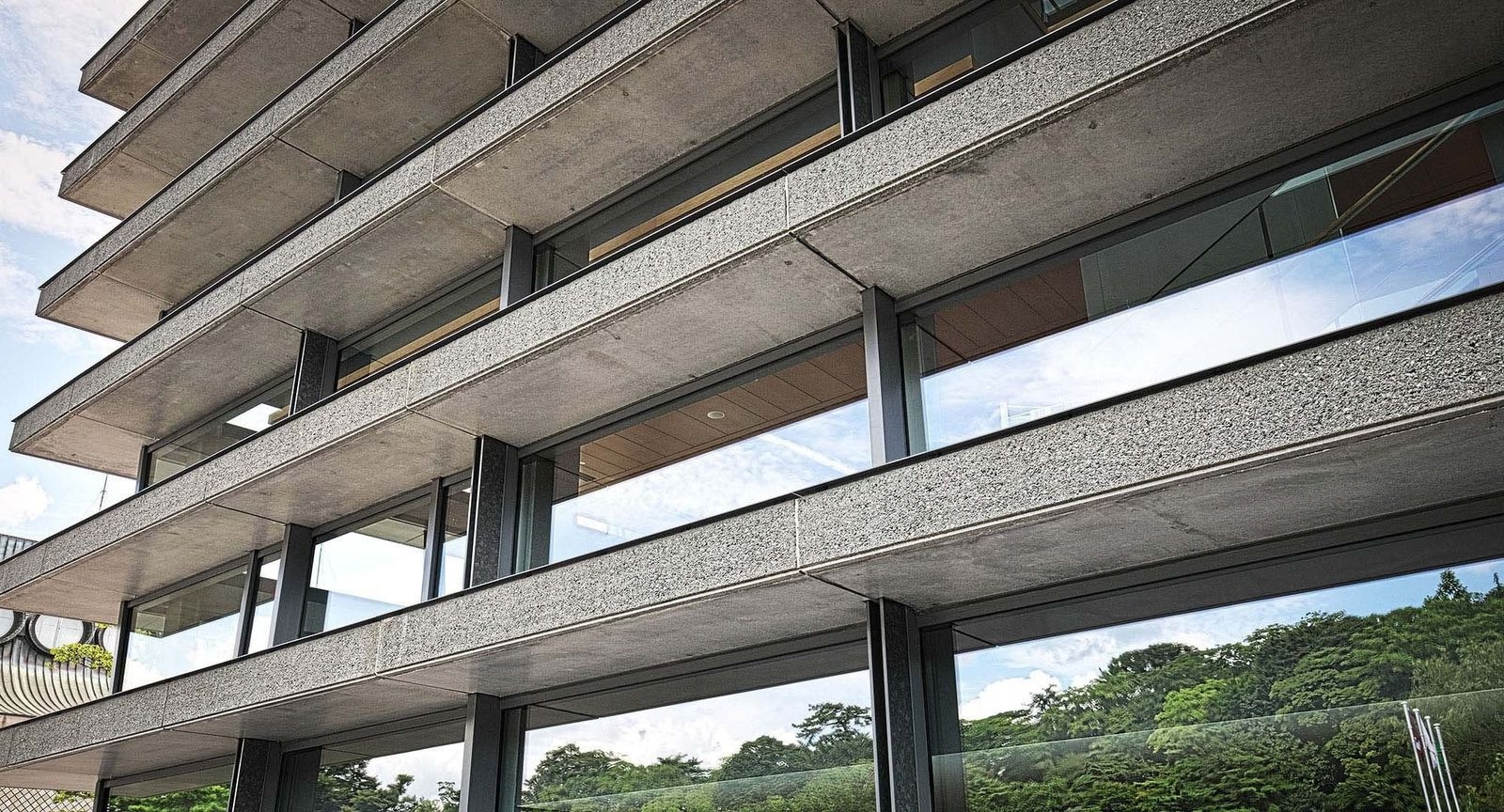 DNP 大日本印刷株式会社/あきた芸術劇場ミルハス | TECTURE（テクチャー）