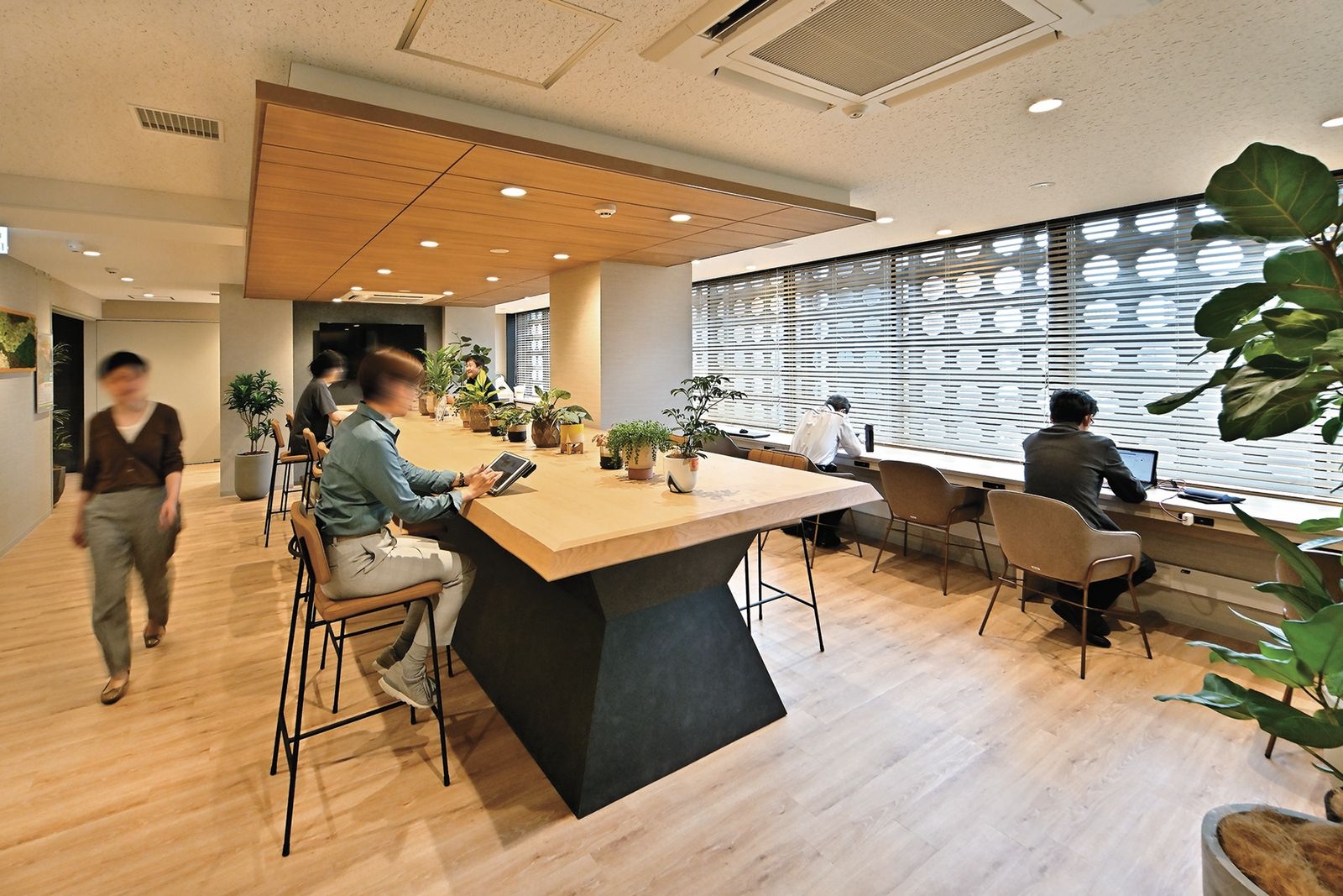 株式会社メニコン本社 メニコン シアターAoiビルの写真 | TECTURE（テクチャー）