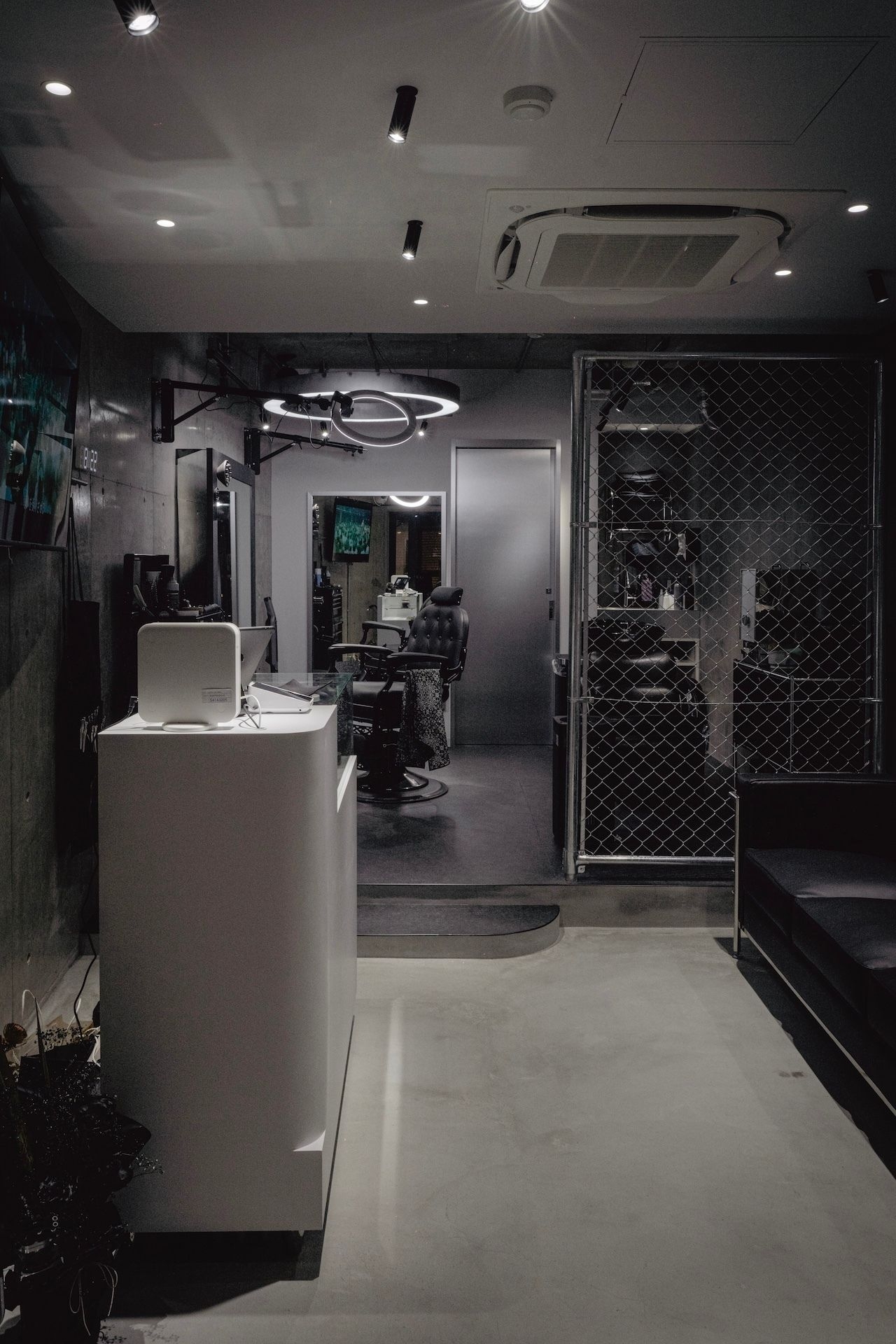 L.W STUDIO.(完全予約制理容室) | TECTURE（テクチャー）