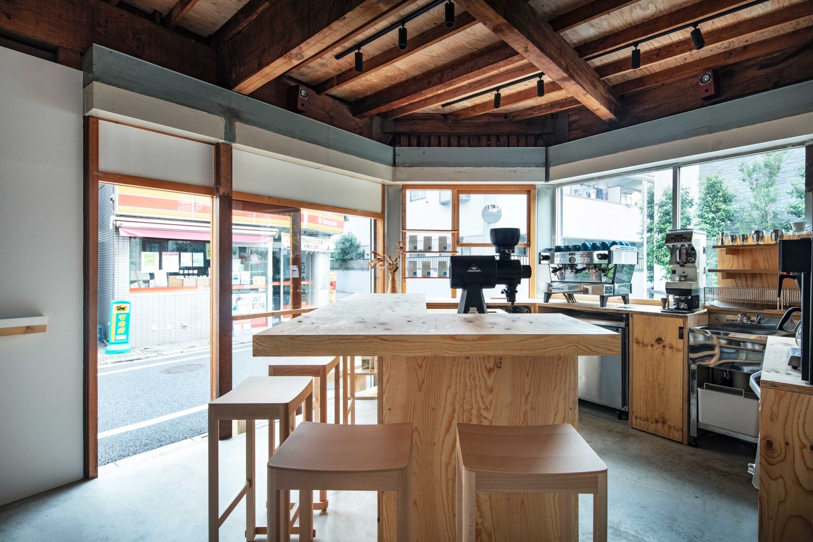 LIGHT UP COFFEE 下北沢の写真 | TECTURE（テクチャー）