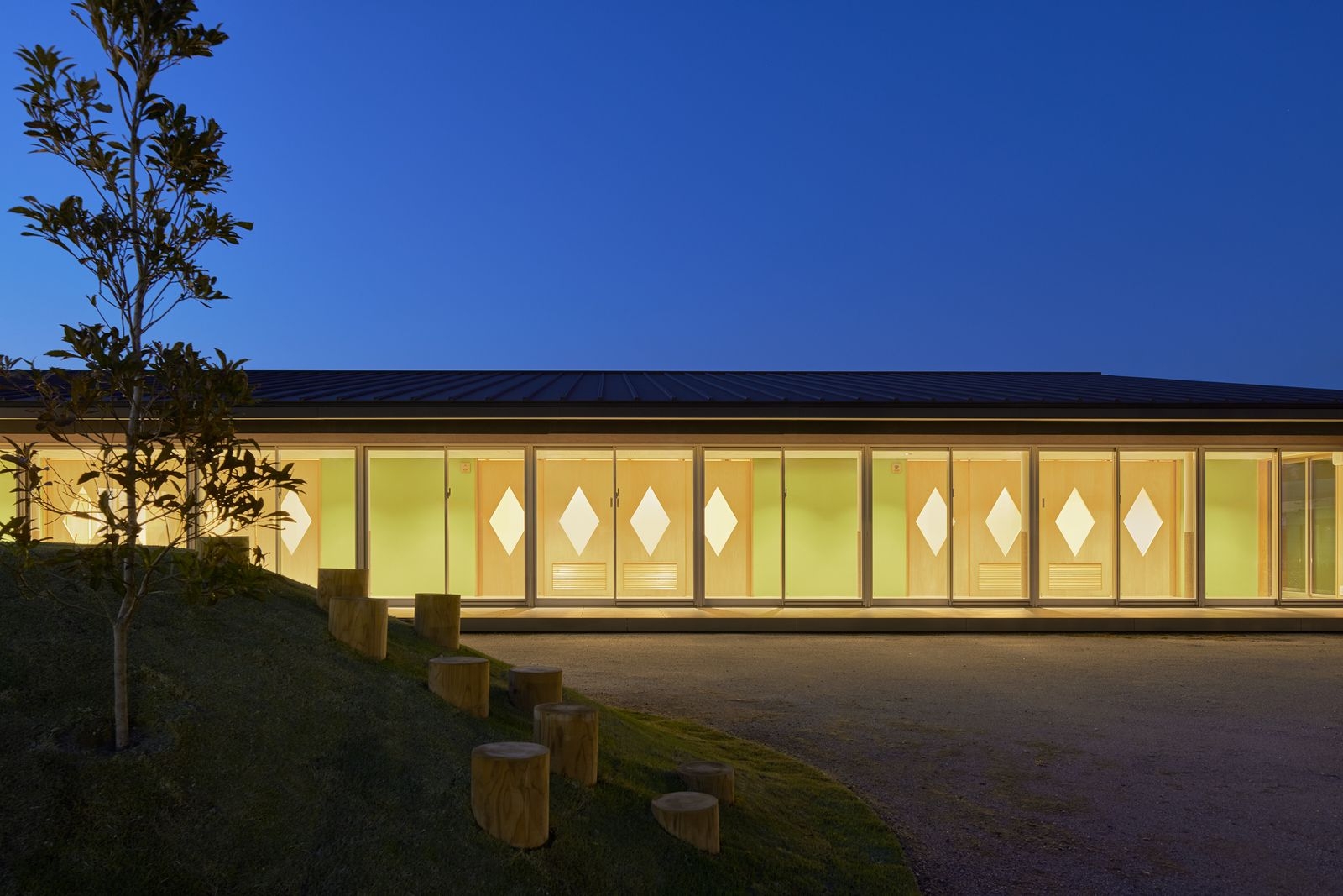 育みの丘 紡ぎの学舎の写真 | TECTURE（テクチャー）