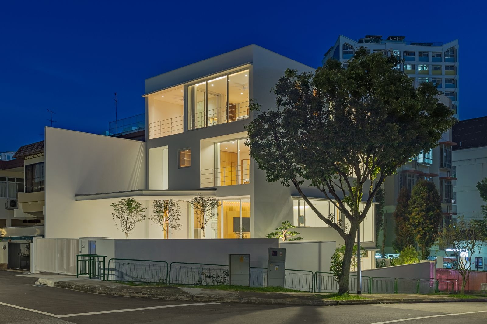 White cube on the Red Mountainの写真 | TECTURE（テクチャー）