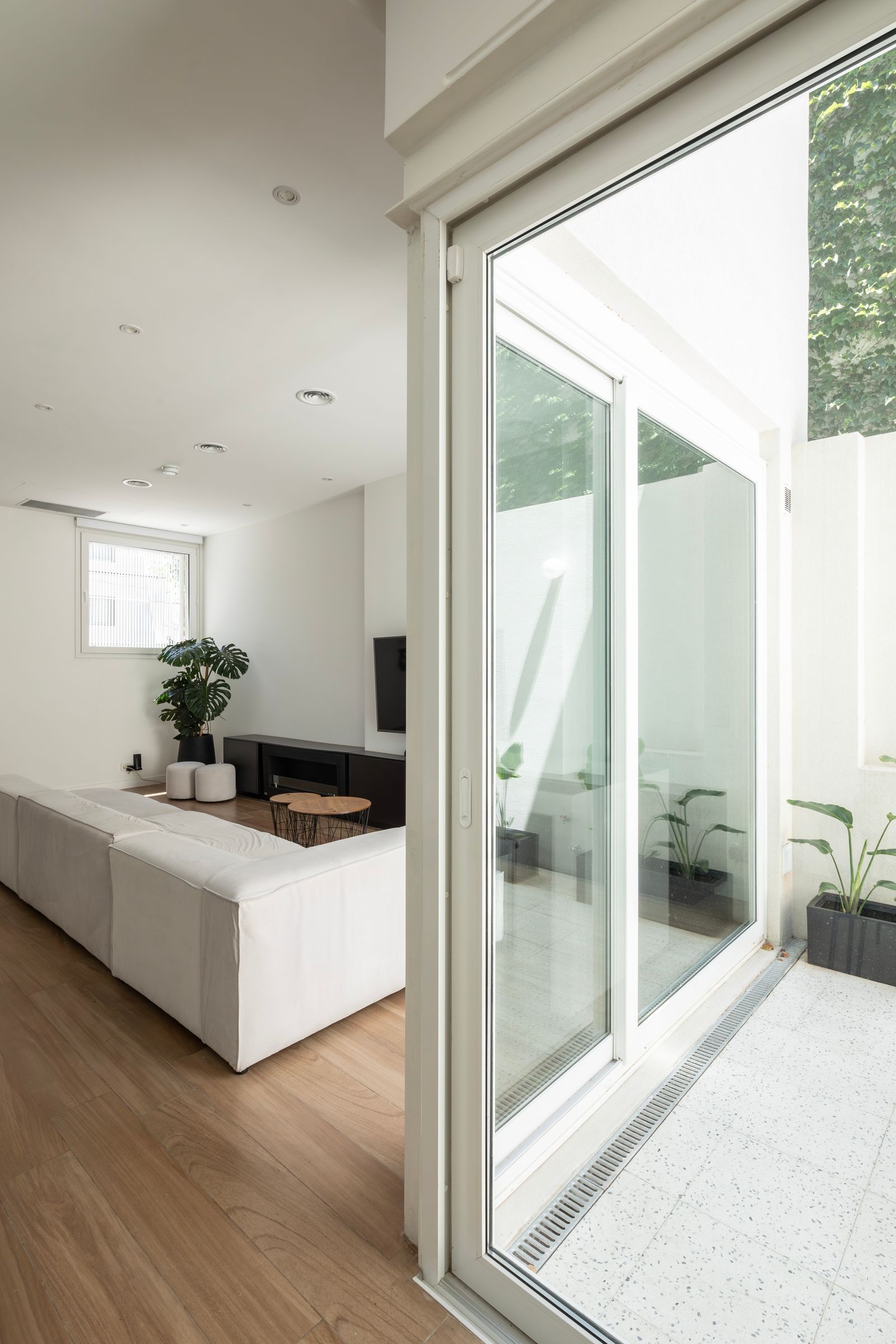 PH Larraldeの写真 | TECTURE（テクチャー）