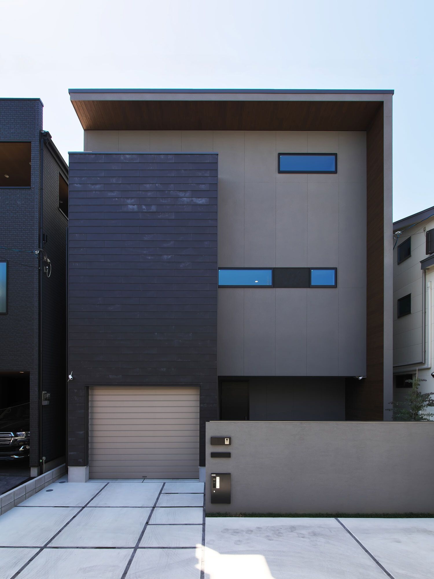 空と庭の家の写真 | TECTURE（テクチャー）