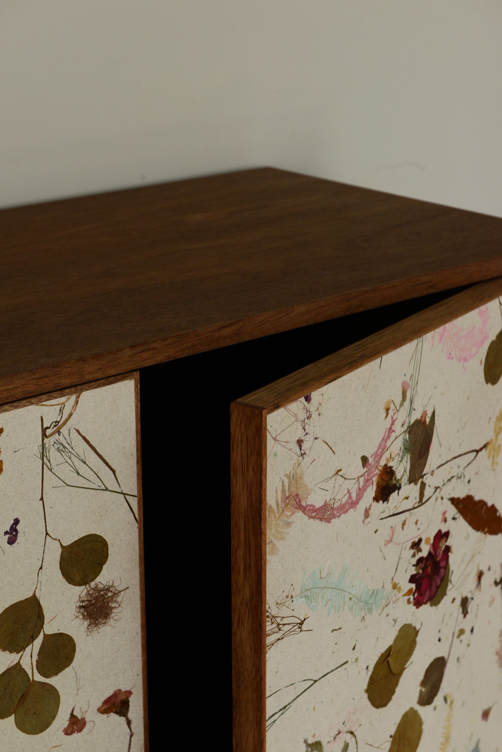 PANECO ロスフラワー キャビネット | TECTURE（テクチャー）