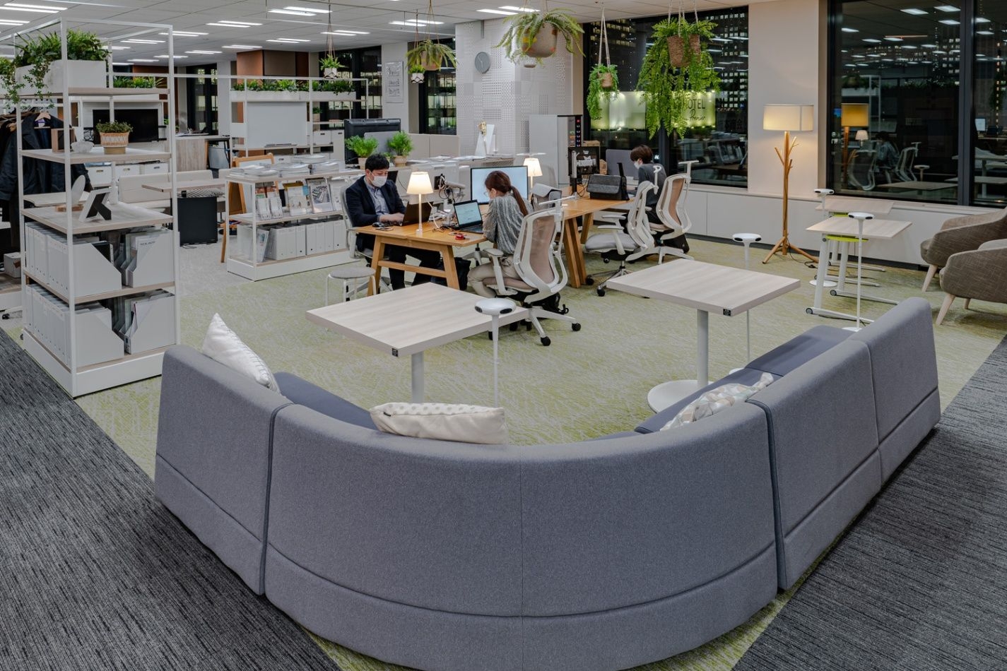 オカムラ 京橋CO-RIZ(考率)LABOの写真 | TECTURE（テクチャー）