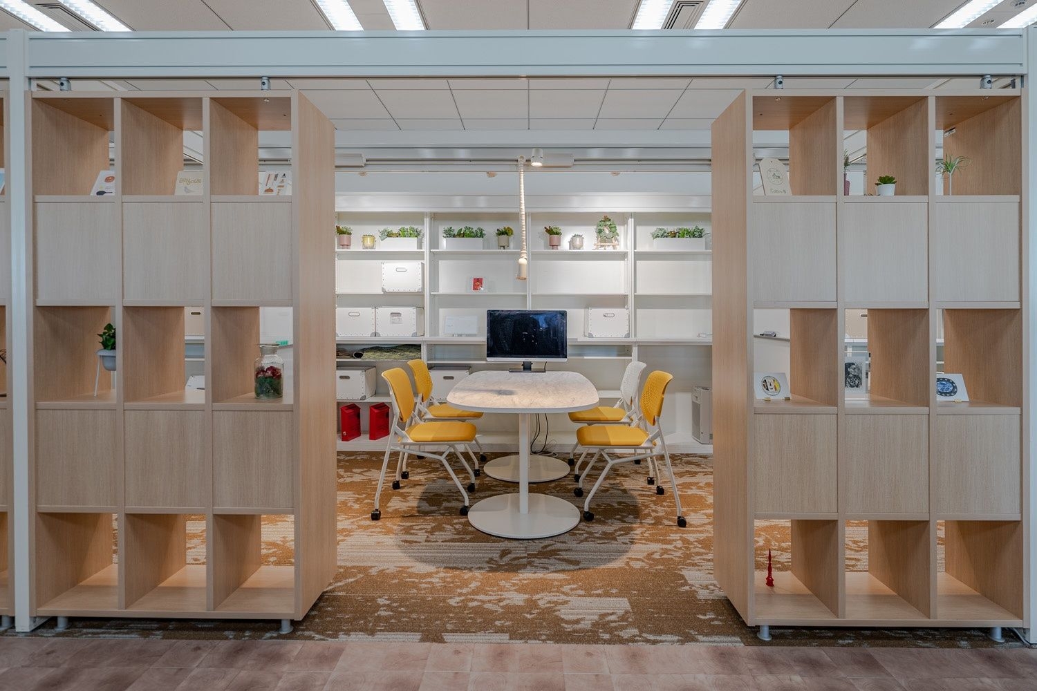 オカムラ 京橋CO-RIZ(考率)LABOの写真 | TECTURE（テクチャー）