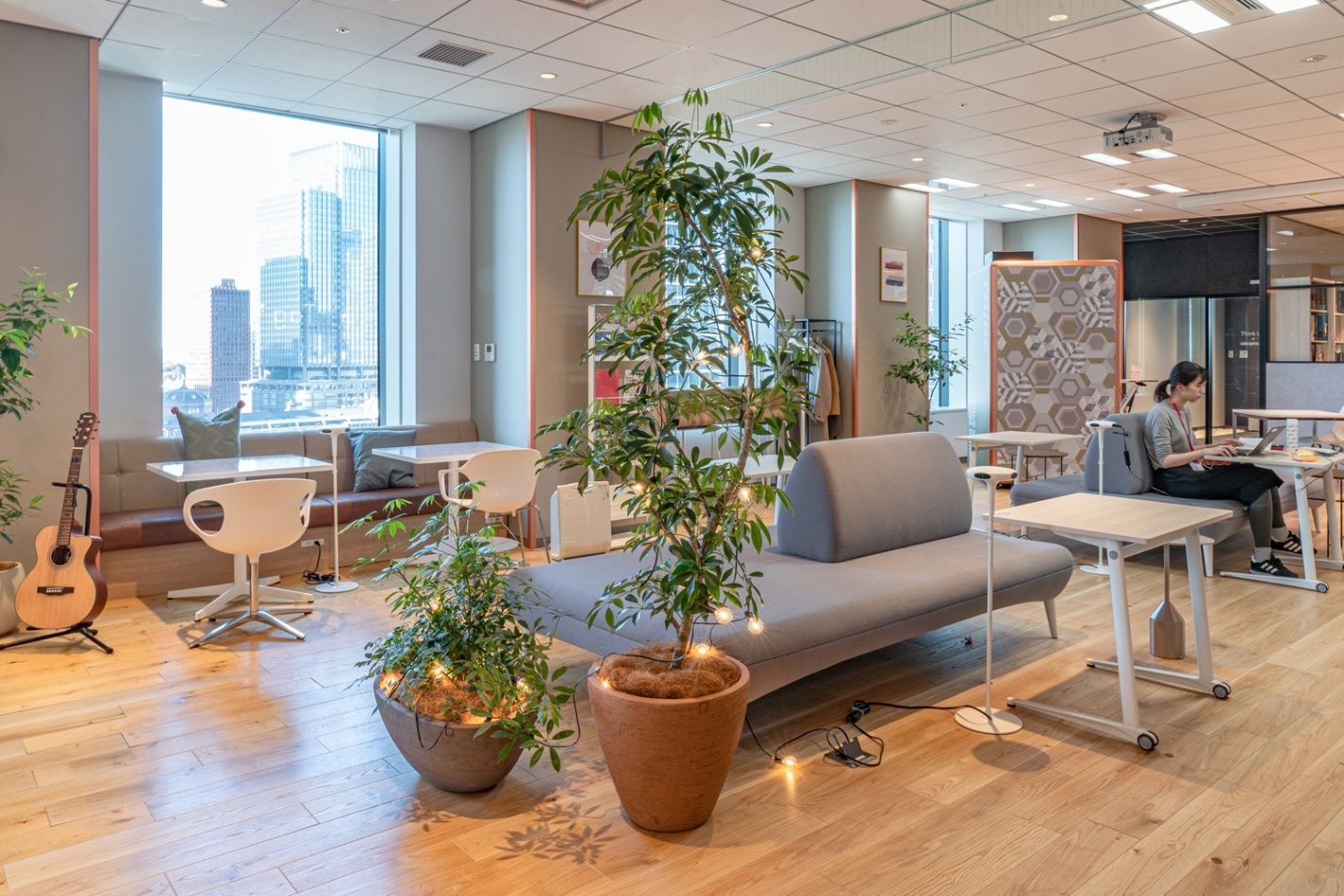 オカムラ 京橋CO-RIZ(考率)LABOの写真 | TECTURE（テクチャー）