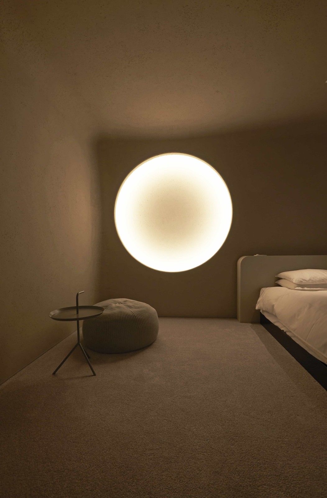 ホテル・ザ・スクリーン「Moon Phases」 の写真 | TECTURE（テクチャー）