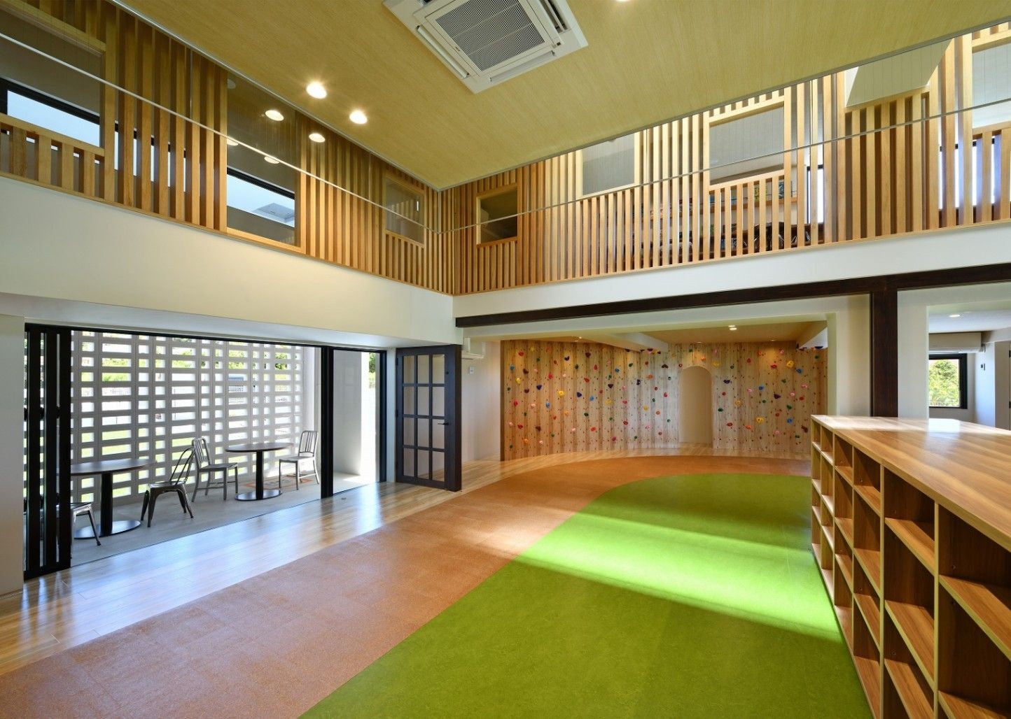 児童福祉施設_ROSELLE CLUB T+R の写真 | TECTURE（テクチャー）