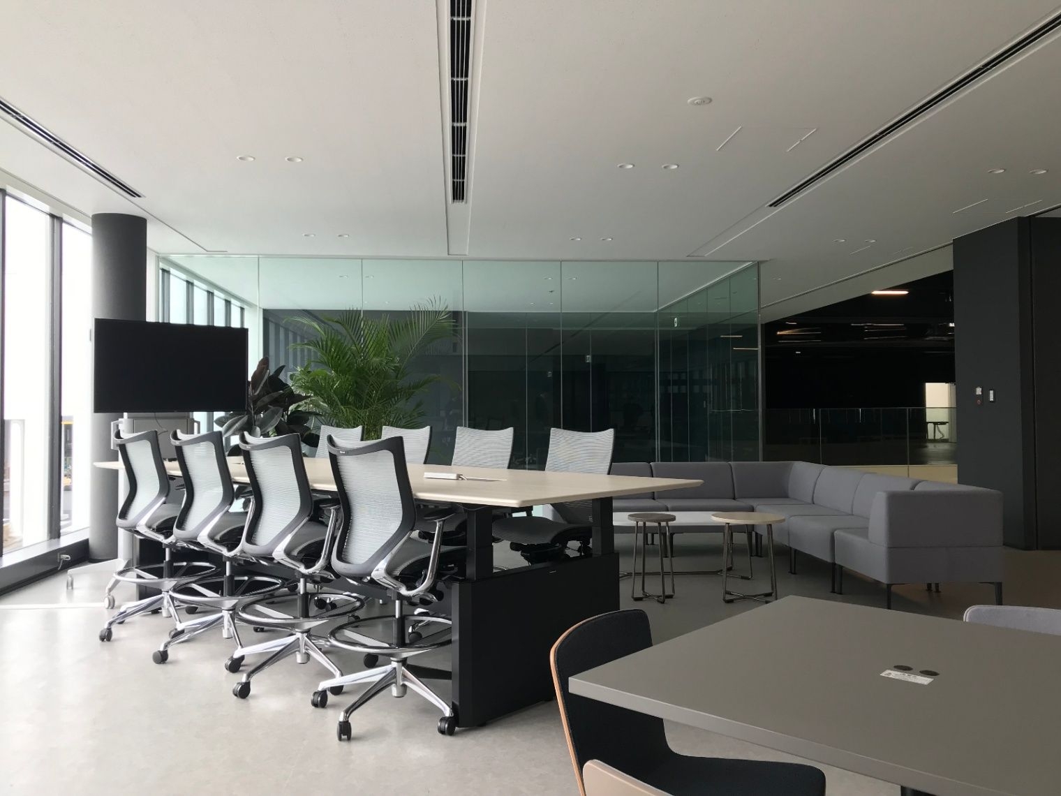 オカムラ 富士事業所 F-cubeの写真 | TECTURE（テクチャー）