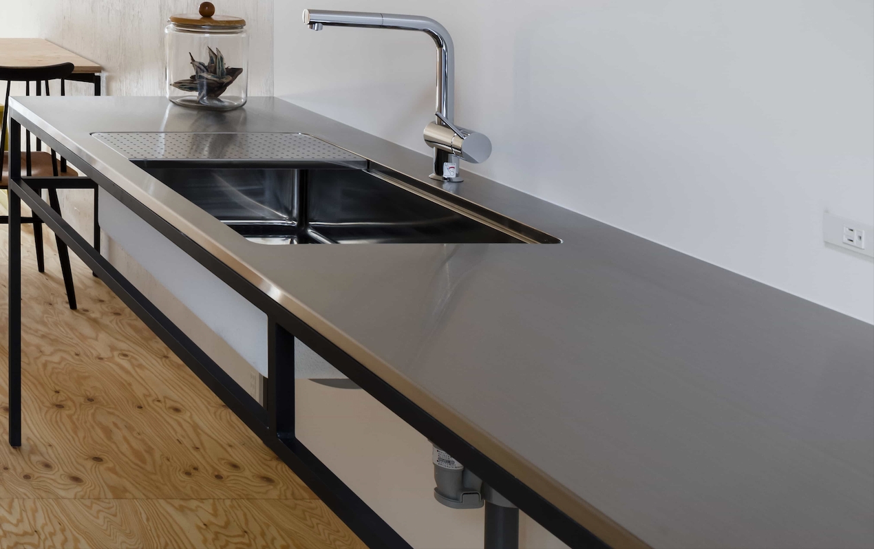 特注キッチン SUS t=1.5mm ヘアライン加工 | TECTURE（テクチャー）