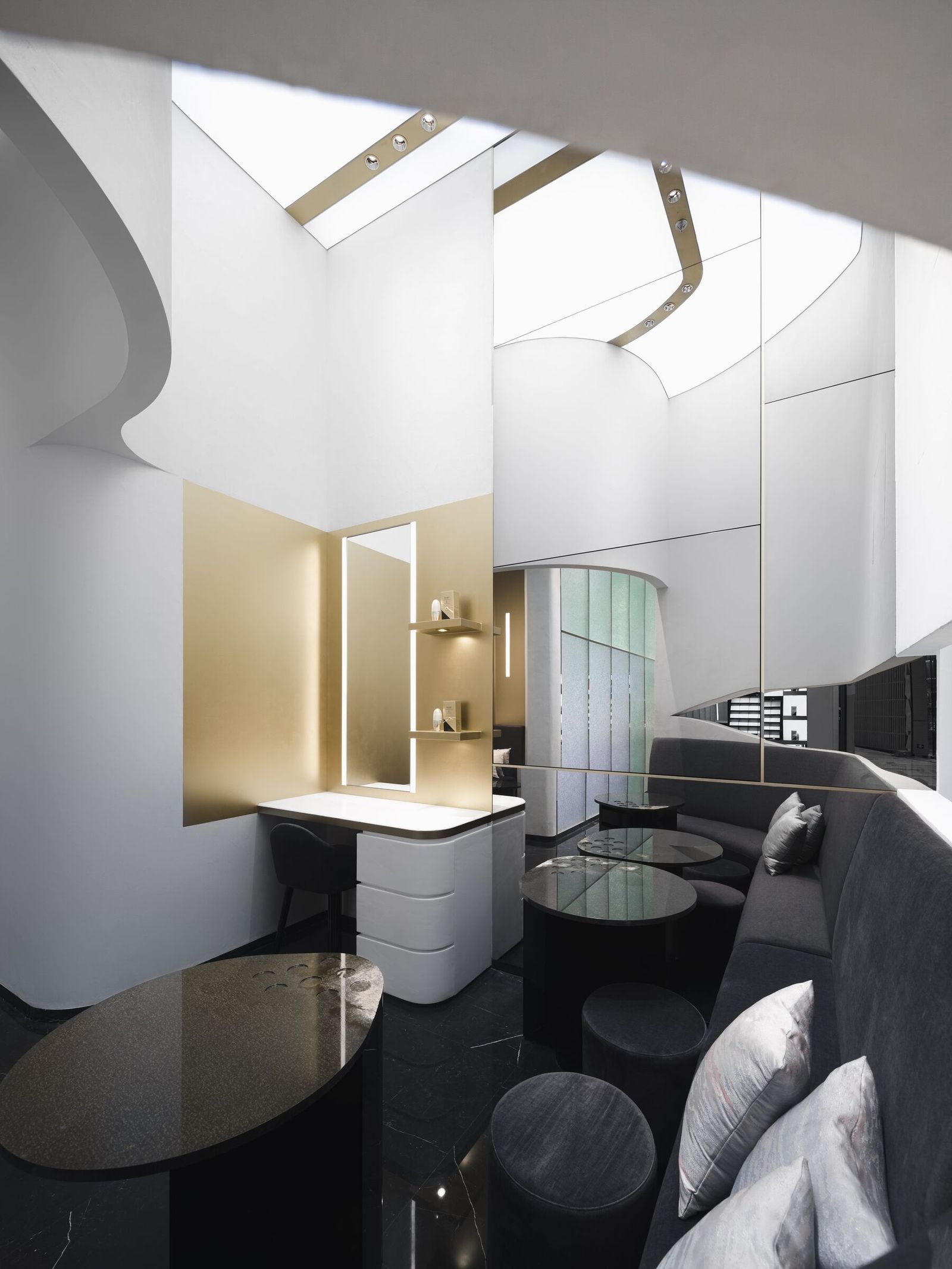 SHISEIDO FUTURE SOLUTION LX | TECTURE（テクチャー）