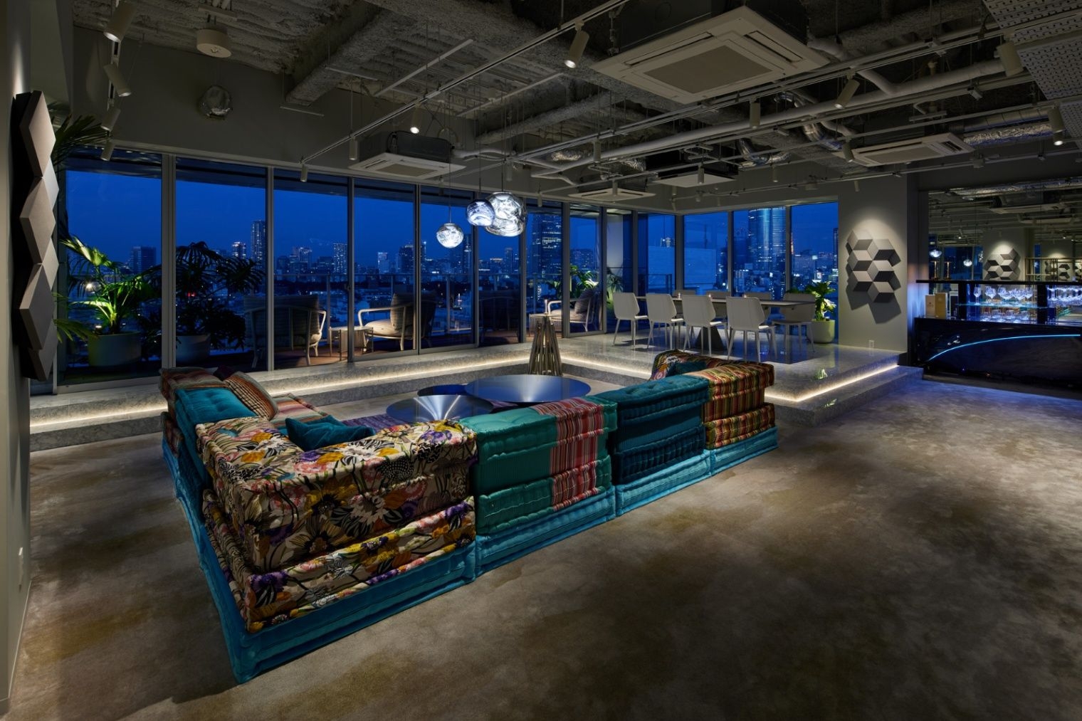 KONNEKT INTERNATIONAL office lounge の写真 | TECTURE（テクチャー）