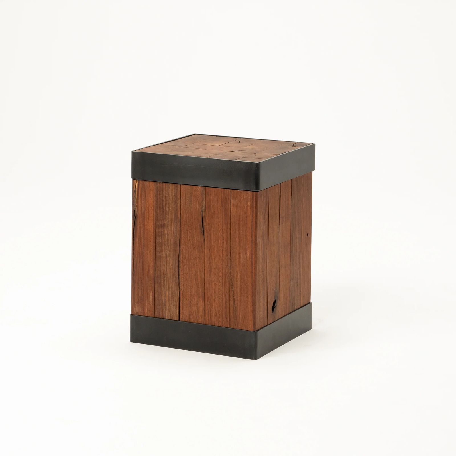 WOOD BLOCK SIDE TABLE | TECTURE（テクチャー）